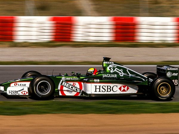 Formula 1 Driving Courses - ADRENALINE